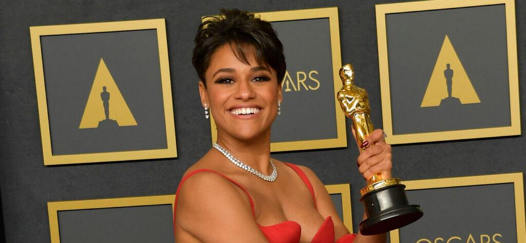 Simone Ashley Goes Full 'Bridgerton' In Her Latest IG Snaps