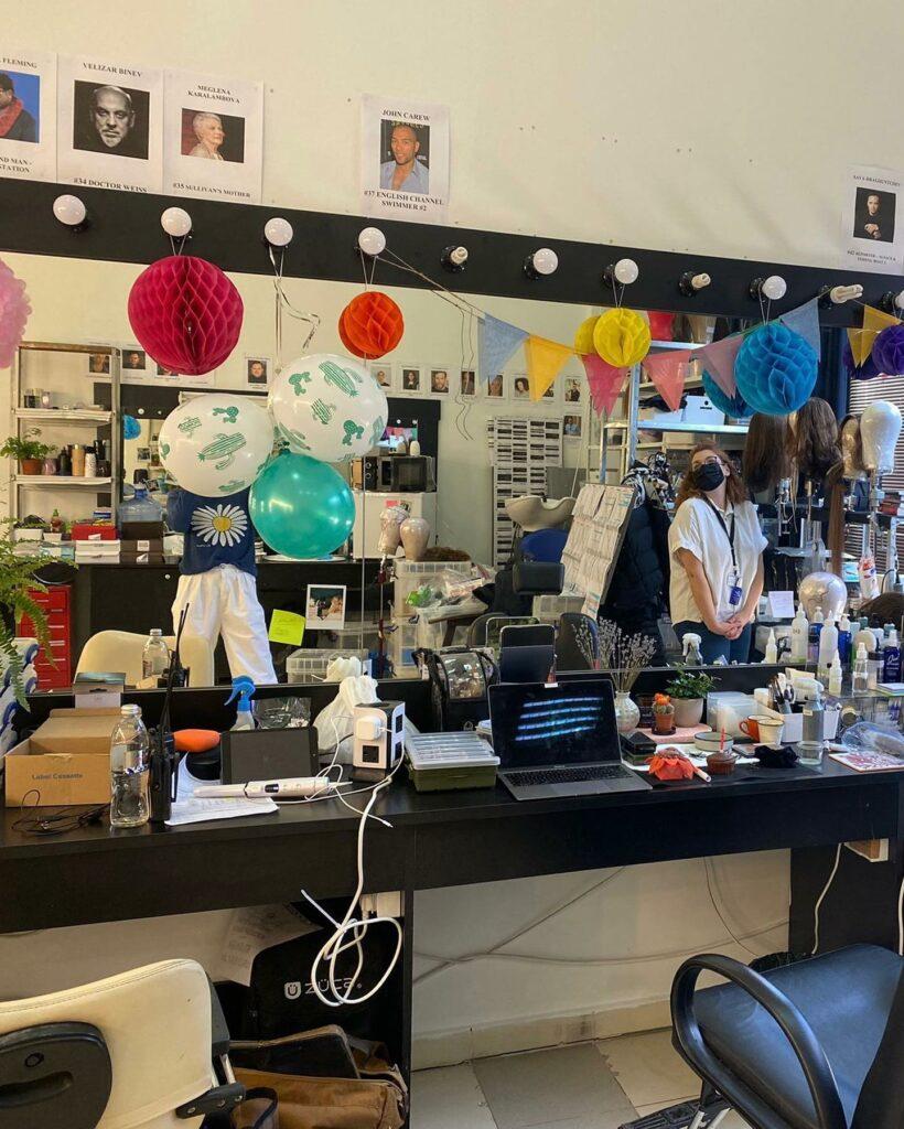 Daisy Ridley Unveils A MASSIVE Cake For Her 30th Birthday!