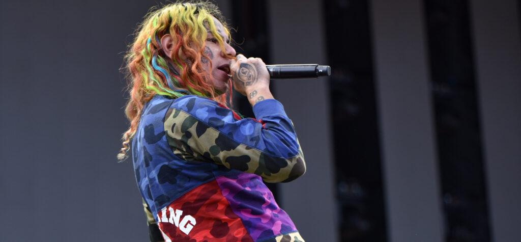 Tekashi 6ix9ine's GF Jade Suns Her Buns In Revealing Swimsuit