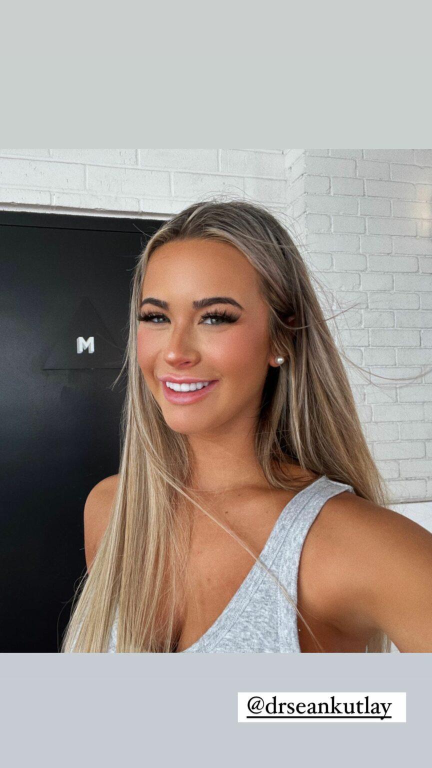Emily Elizabeth In Crop Top Flaunts Her Veneers & Ripped Abs