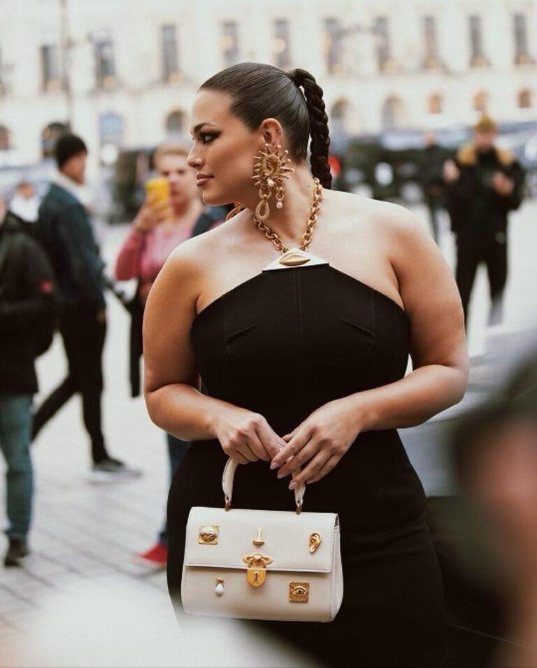 Ashley Graham Gives Goddess Vibes With Gold Jewelry