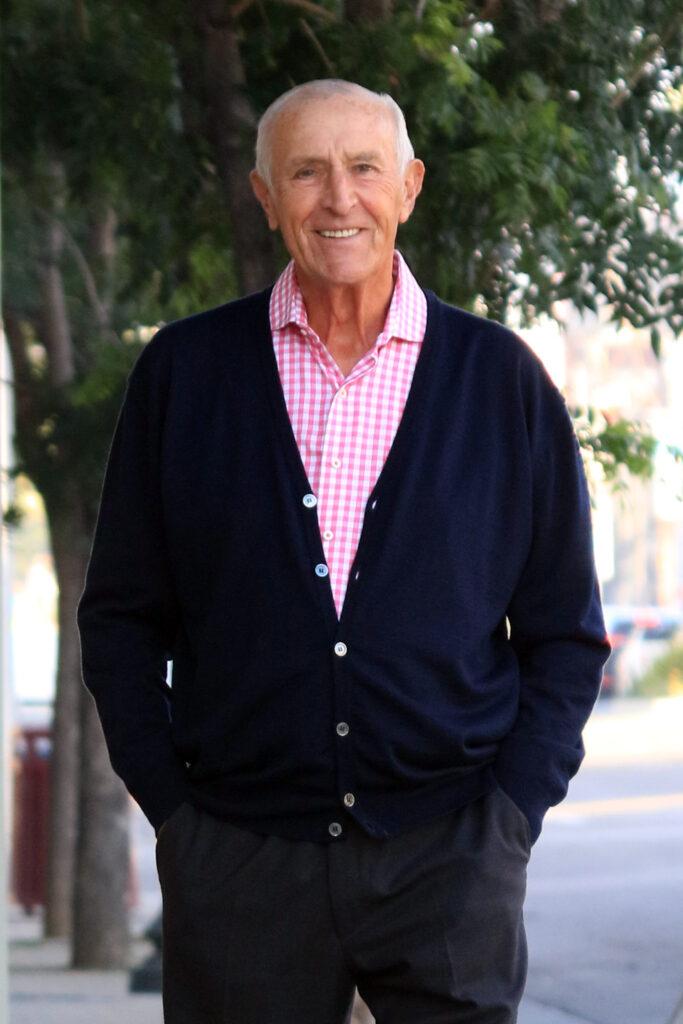 'Dancing With The Stars' Awards First Len Goodman Trophy