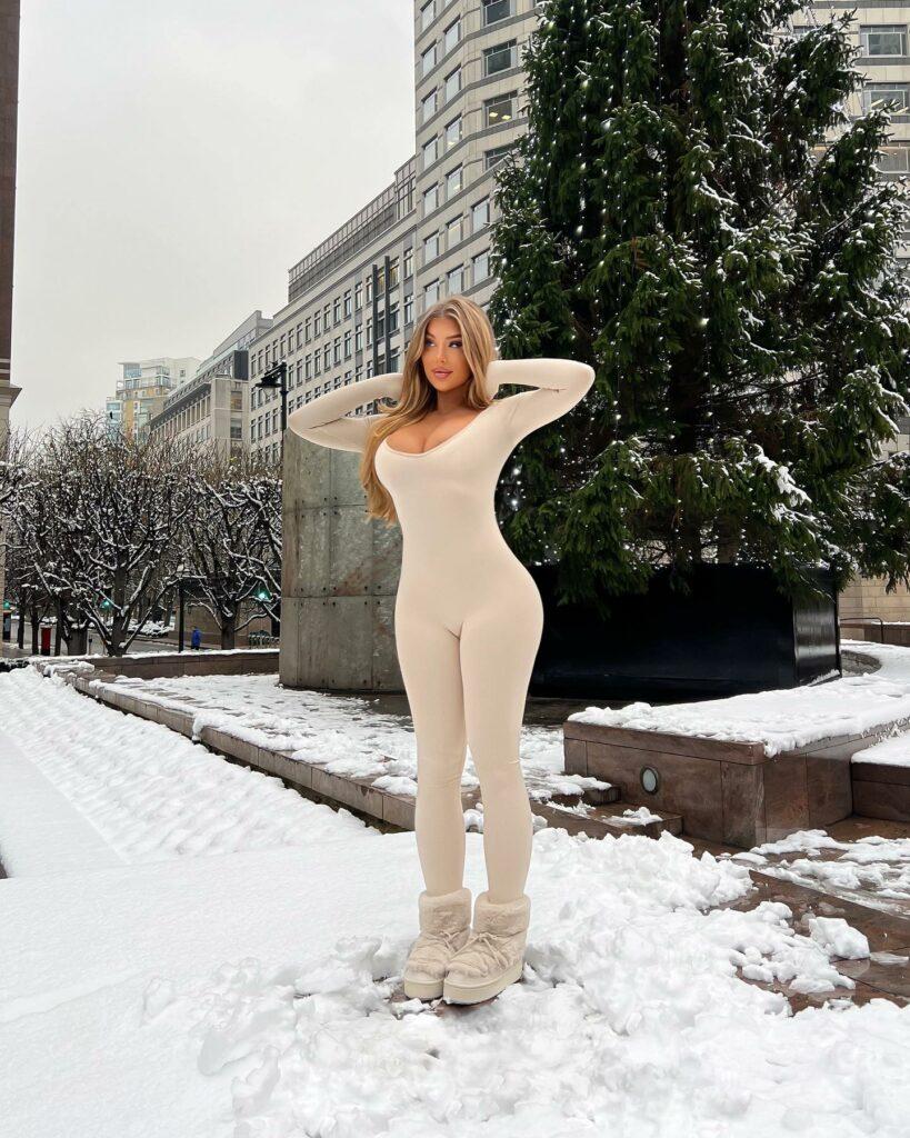 Eve Gale Knows How To 'Level Up' In A Sheer Black Bodysuit