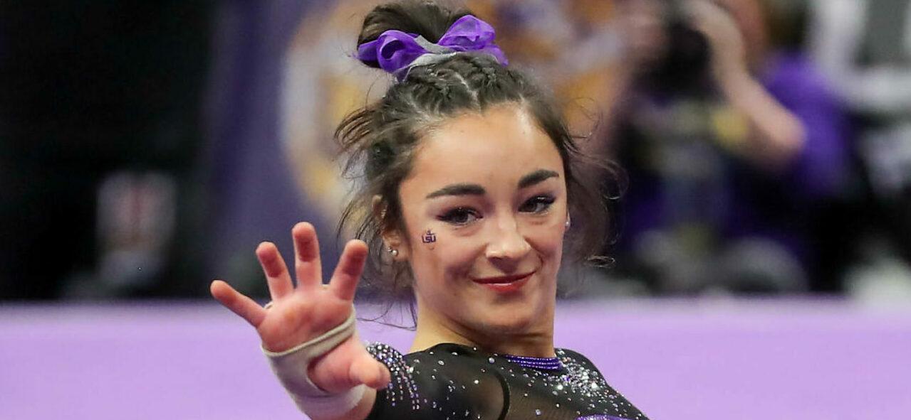 Lsu Gymnast Elena Arenas Bares Her Bikini Body On The Balcony