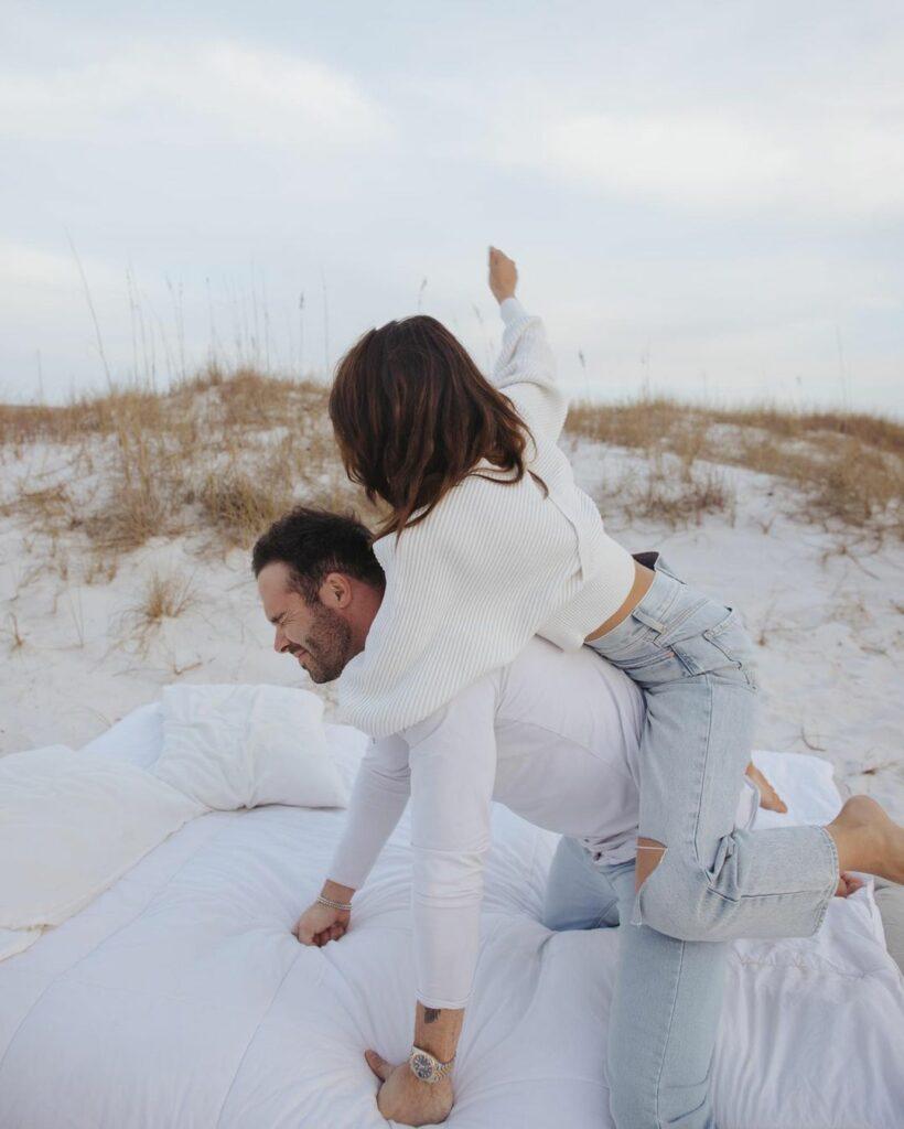 April Marie Shares Tribute To Unborn Child In Pregnancy Reveal