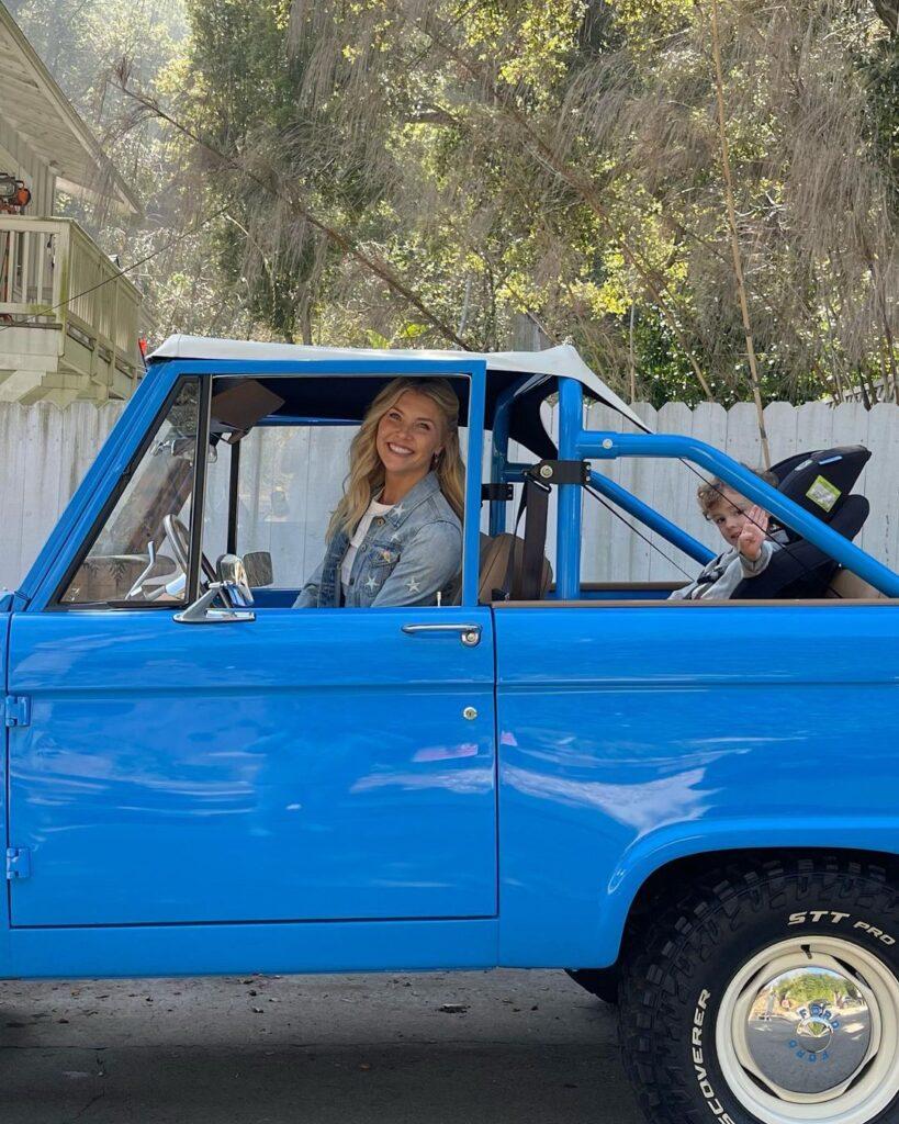 Amanda Kloots Twins With Son In Smiley Ensemble