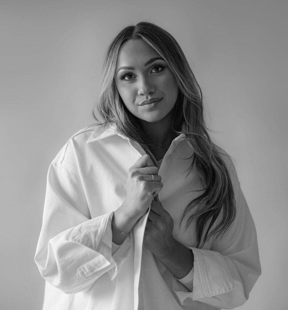 Jimmie Allen's Wife Alexis Gale Unveils Their Third Baby's Gender Amid ...