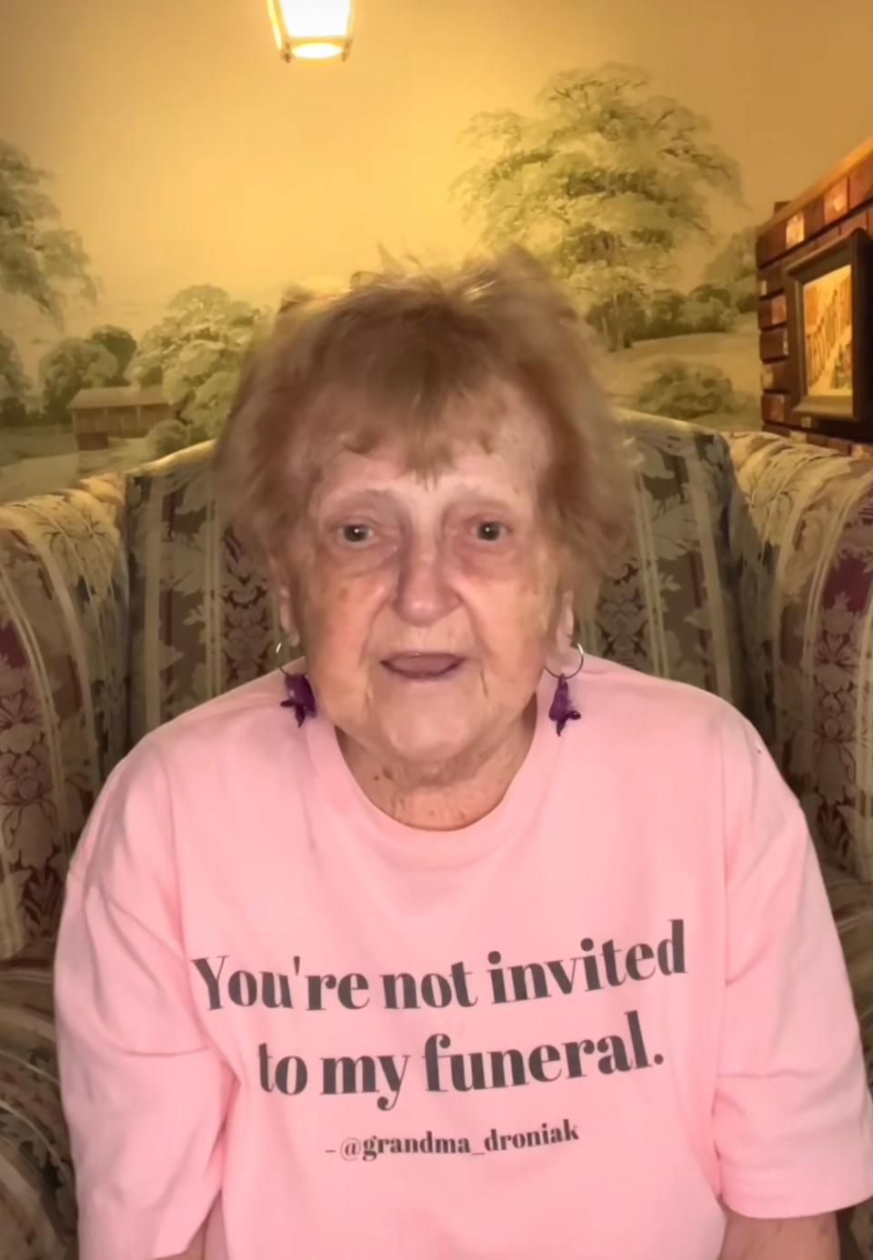 Grandma Droniak Shares Message For Her Eventual Funeral