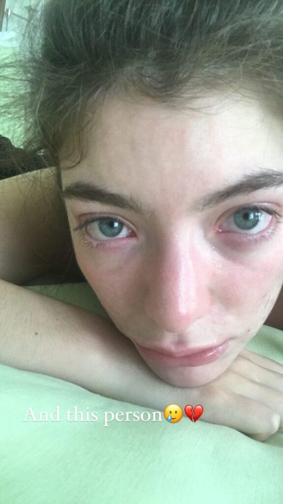 Lorde Shares A New Snap Of Herself In The Studio