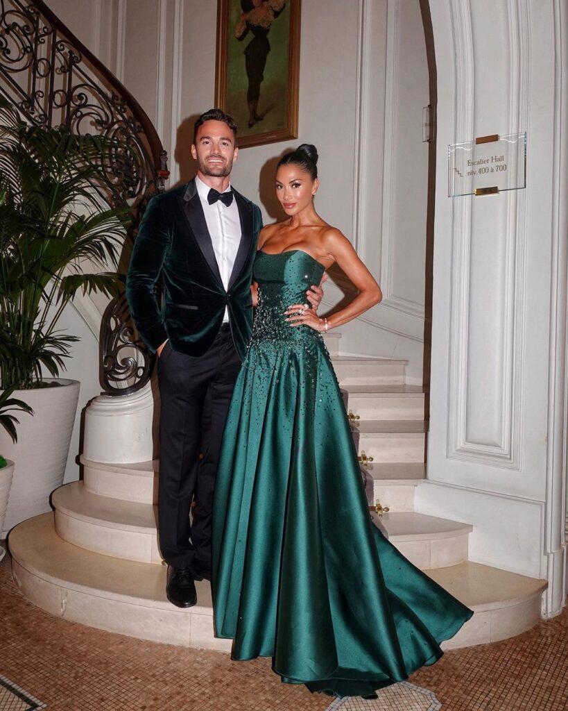 Nicole Scherzinger Channels Little Mermaid In Vacation Pictures