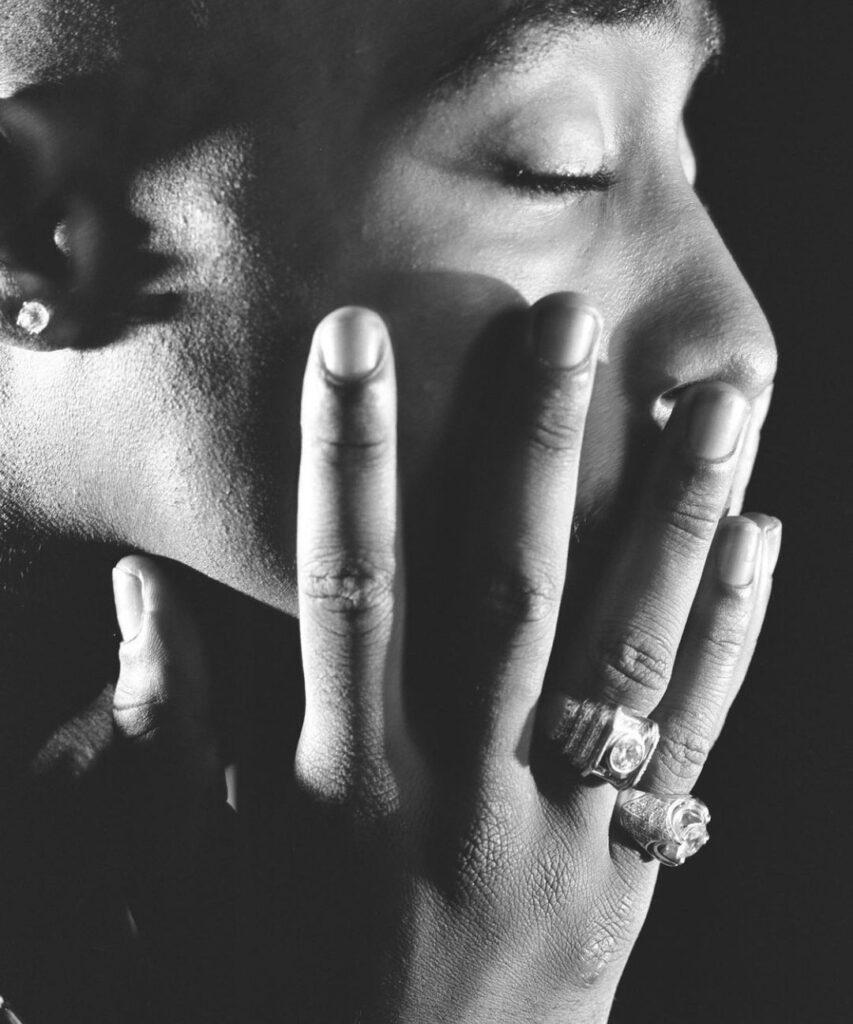 Tupac's Crown Ring Reaches Value Of Over $1 Million At Auction