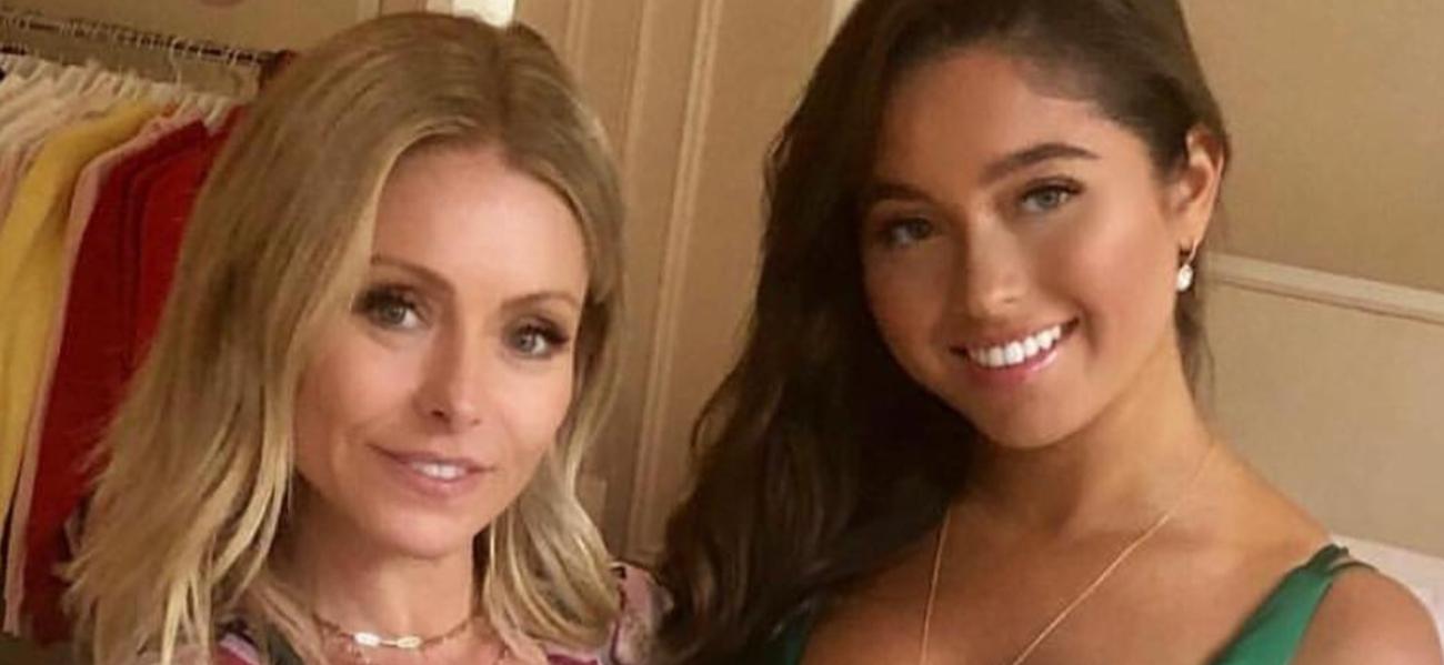 Kelly Ripa's Daughter All Smiles In Ribbed Minidress
