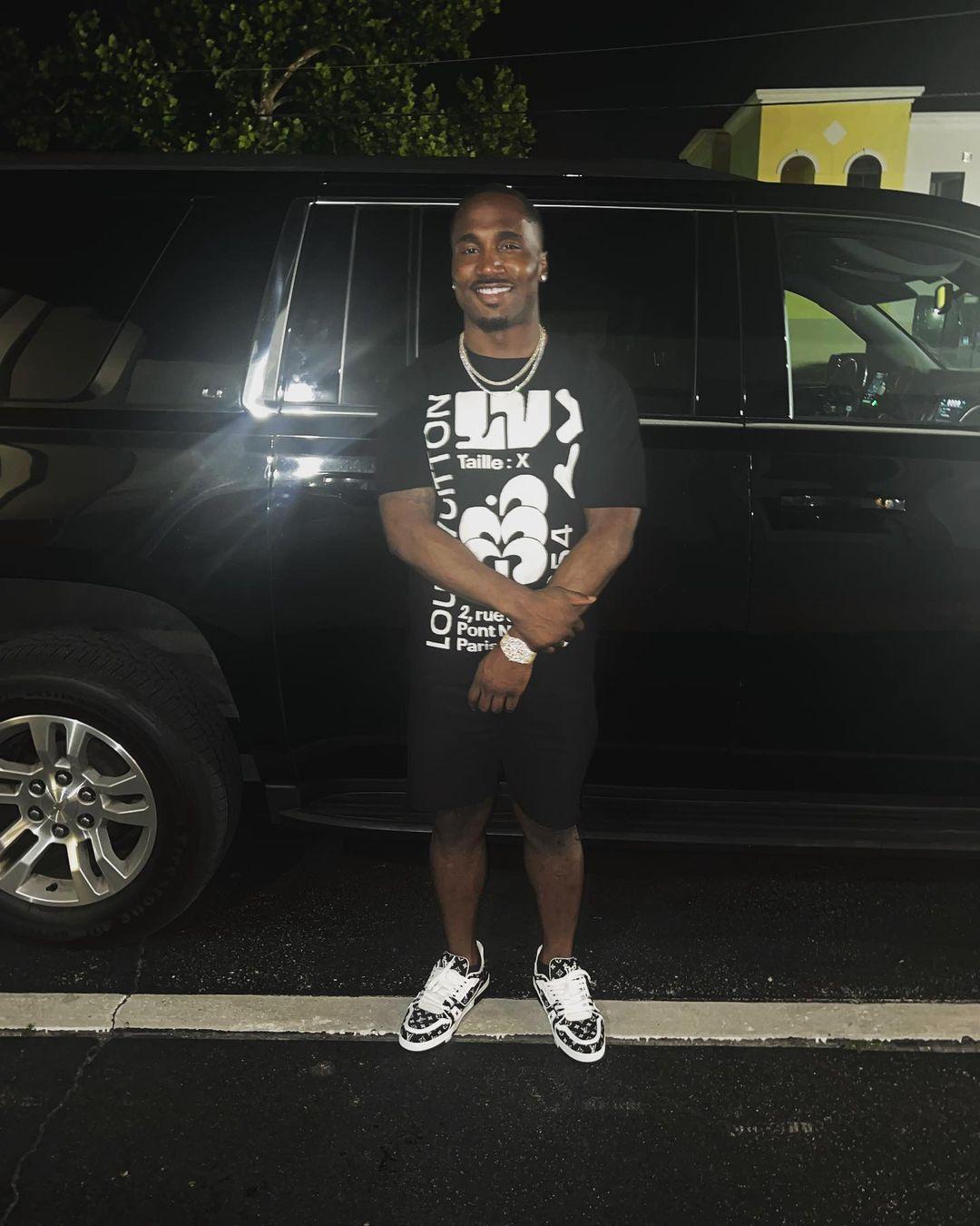 NFL's Dion Lewis Arrested, Threatens To Spit In Police Officer's Face