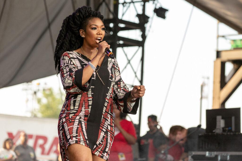 Brandy Announces Debut Holiday Album, Fans Are Already Sleighing!