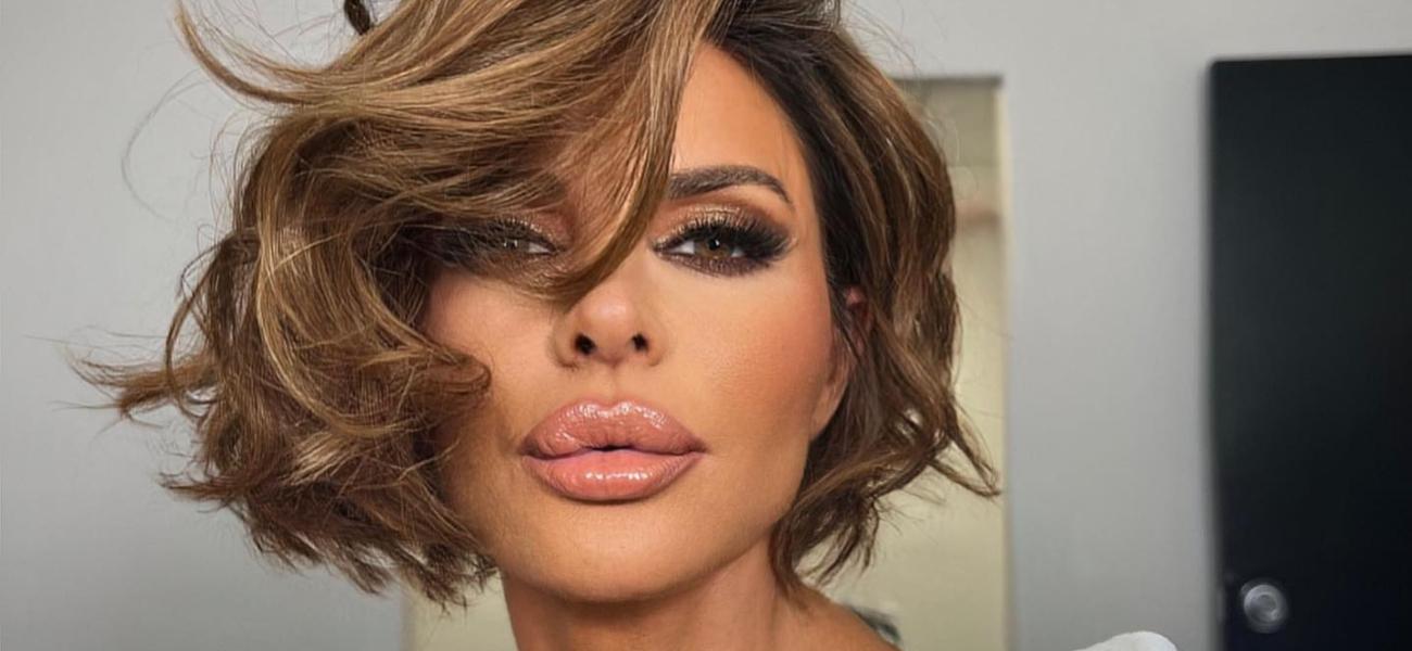 Lisa Rinna In Plunging Bathrobe Told Her 'Attitude' Is 'Ludicrous'