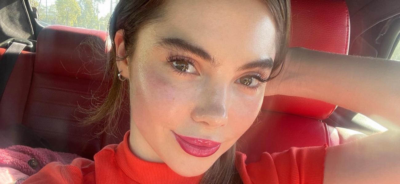 Gymnast McKayla Maroney In Braless Car Ride Is 'Ready'