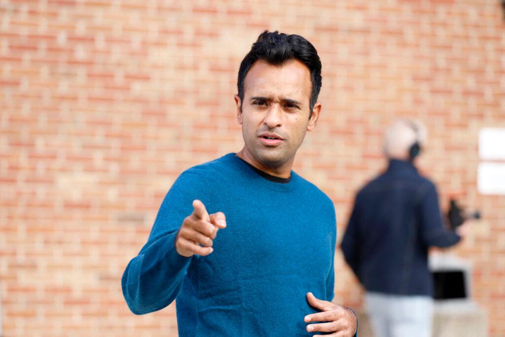 Presidential Candidate Challenges Logan Paul In Push-Up Contest