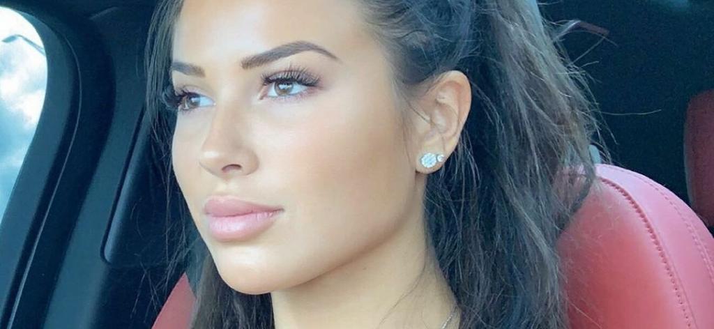 Rachel Bush In Tiny Two-Piece Suns Her Buns In 'Shades of Blue'