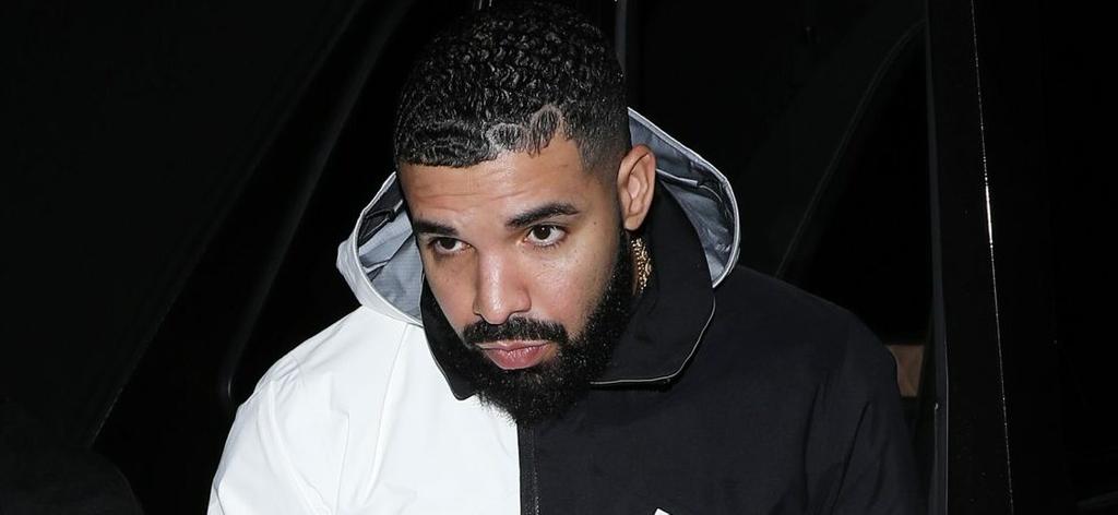 Drake Is About To Release Slides That Look Like Scuba Fins