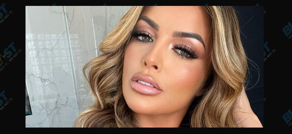 Mandy Rose Stuns Fans, Jiggles Booty During Squat Workout