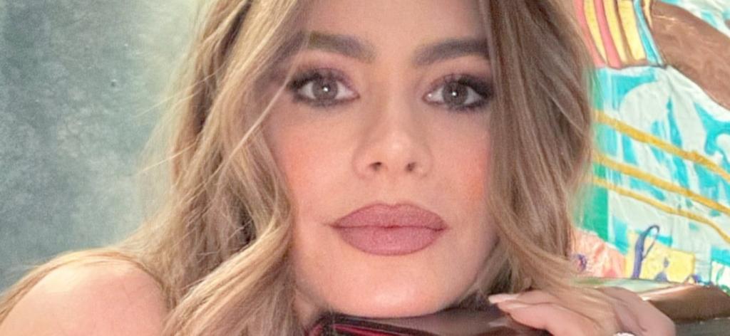 Sofia Vergara Suffers Memory Problems In String Bikini