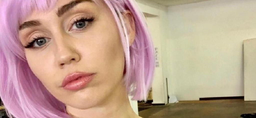 Miley Cyrus Questioned Over Size Of 'Tiny Bikini'