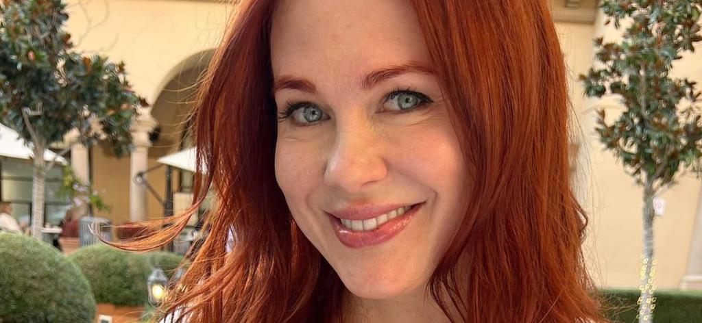Maitland Ward Snacks Braless On Milk And Cookies In High Heels Maitland Ward Snacks Braless On Milk And Cookies In High Heels