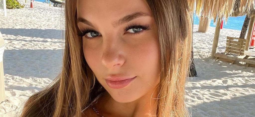 Grace Boor Looks Nothing Short Of Stunning In Her Pink Bikini