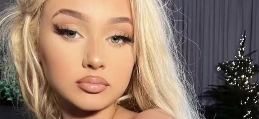 Alabama Barker Highlights G-String Tan Line In Glitter Undies Look