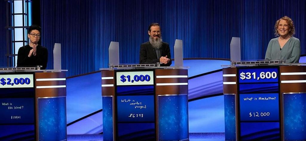 ‘Jeopardy!’ Champ Amy Schneider Shares Story Behind $4,000 Wagers