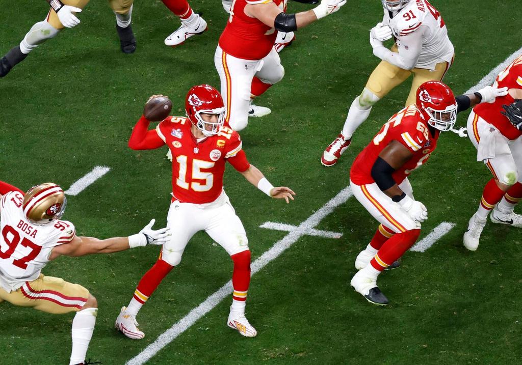 K.C. Chiefs Players Raising Money To Help Victims After Mass Shooting