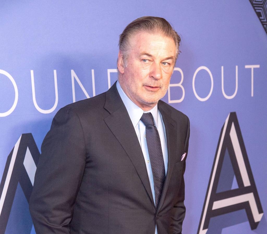 Klaim Kecelakaan Mobil Alec Baldwin Terungkap Setelah Kebocoran Video ...
