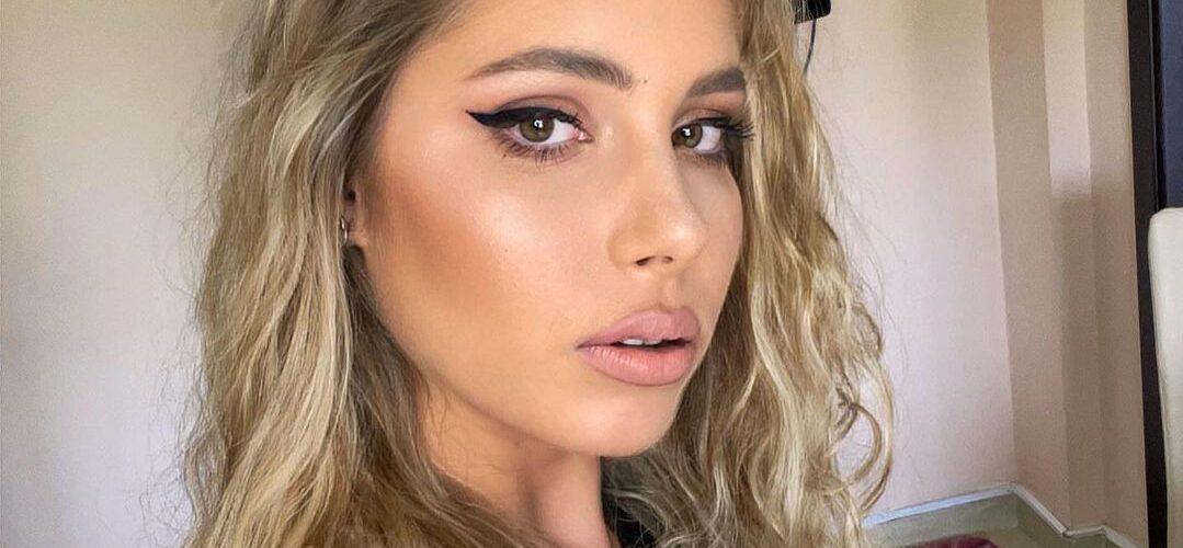 World's Sexiest Swimmer Andreea Dragoi Is Glowing In Her Bikini