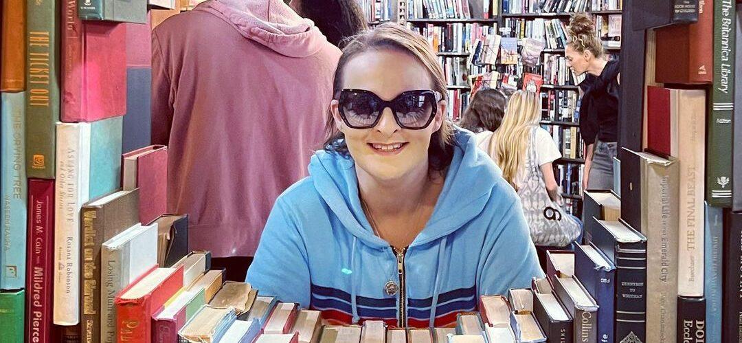 'Grey’s Anatomy' Writer Elisabeth Finch Blames Cancer And Death