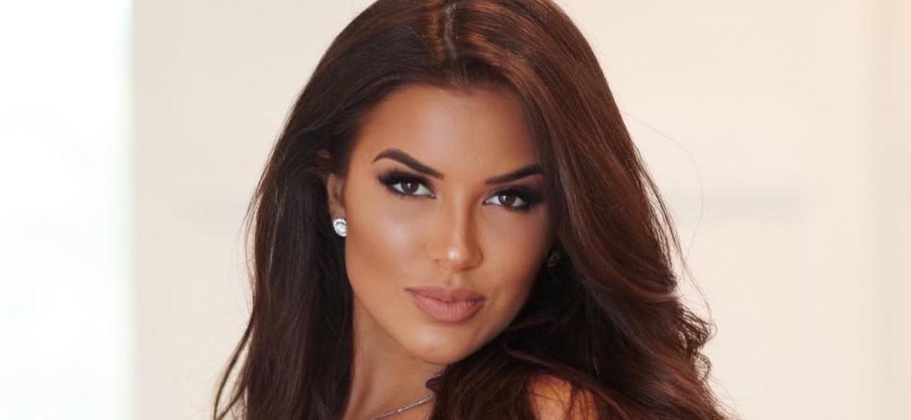 Rachel Bush In G-String Bikini Is 'Double Trouble'