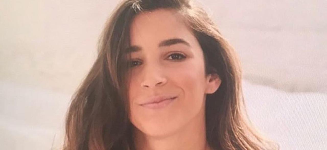 Aly Raisman In Thigh-Skimming Miniskirt Is 'Missing' Summer