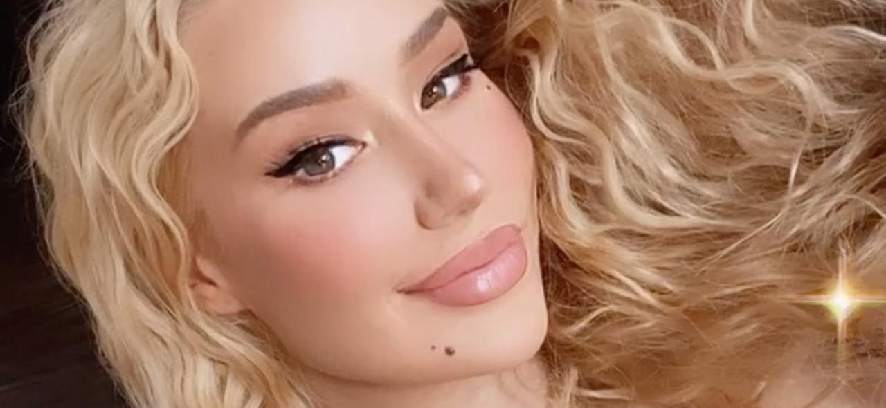 Iggy Azalea In Sheer Underwear Shows Off Her Hello Kitty
