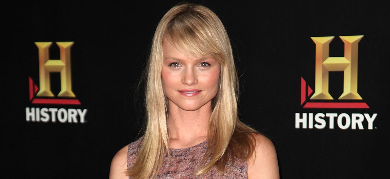 'True Blood' Star Lindsay Pulsipher Files For Divorce, Says She's ...