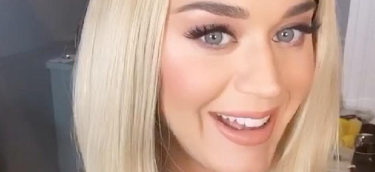 Katy Perry 'Looks Incredible' In 'Baywatch' Swimsuit In Hawaii