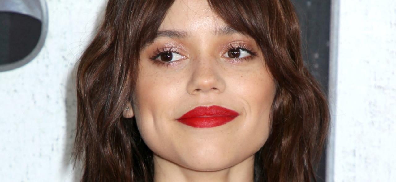 Jenna Ortega All Smiles In Bikini While Showing Her Freckles