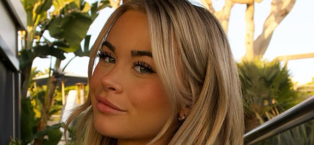 Emily Elizabeth Stuns Instagram With A Busty Bikini Photo