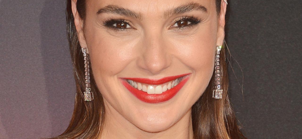 Gal Gadot Exposed In Sheer Dress Stuns 'Without Even Trying'