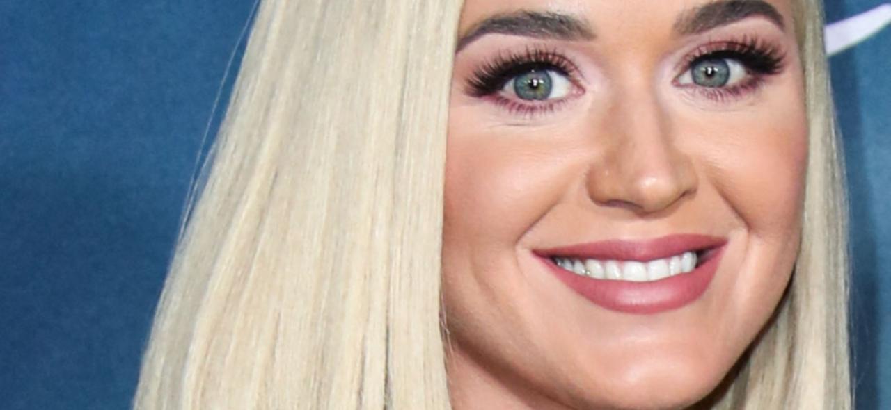 Katy Perry Freeing The Nipple In Bikini Has 'No Dignity' On Beach