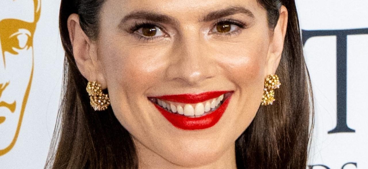 Hayley Atwell In Plunging Braless Dress Highlights Her 'Nice Rack'