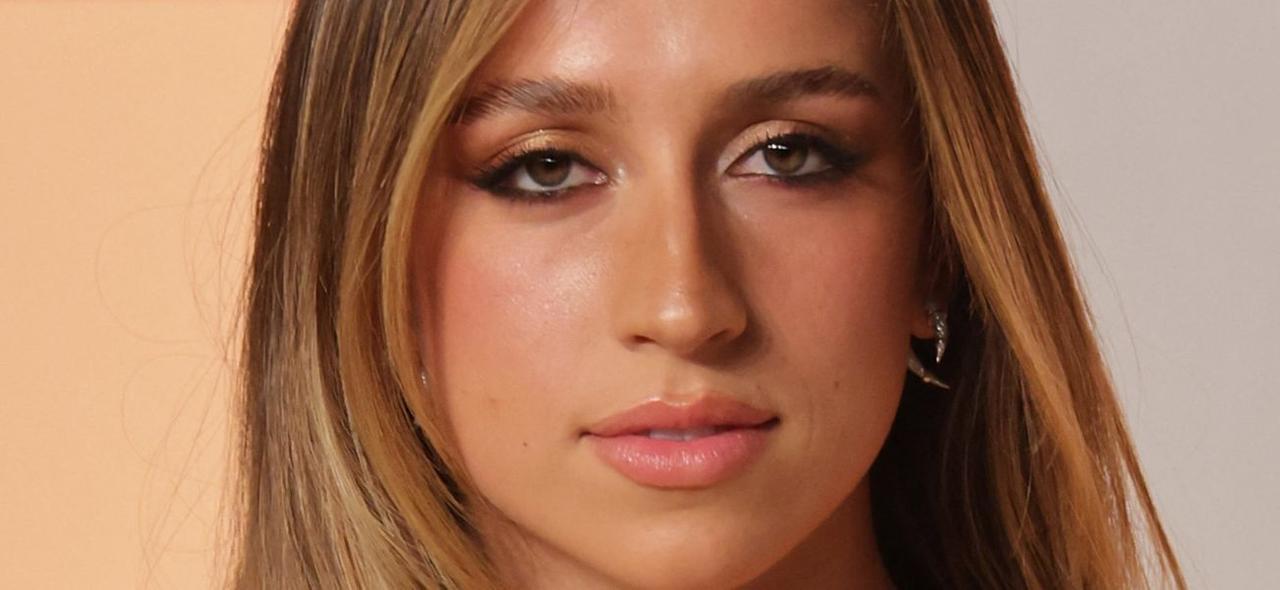 Tate McRae Dials Up The Heat In Barefoot Bikini Snap