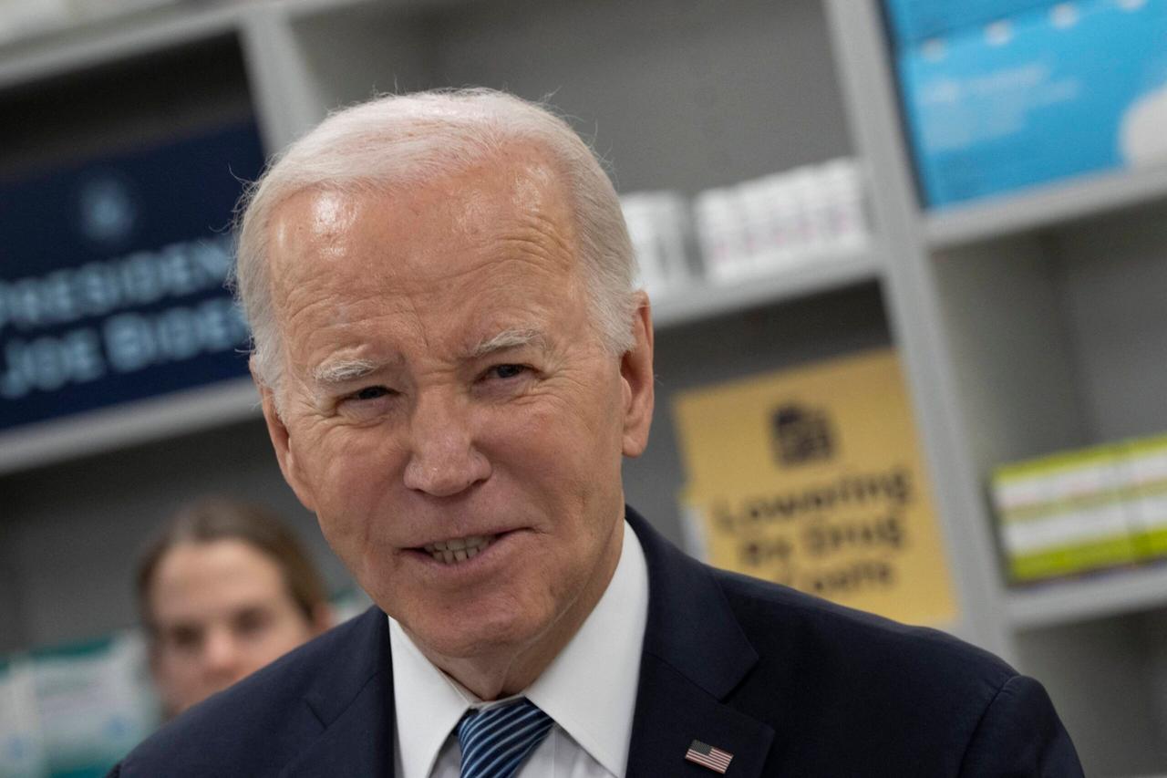 Joe Biden Slammed For Confusing French President With Late Predecessor Joe Biden Slammed For Confusing French President With Late Predecessor