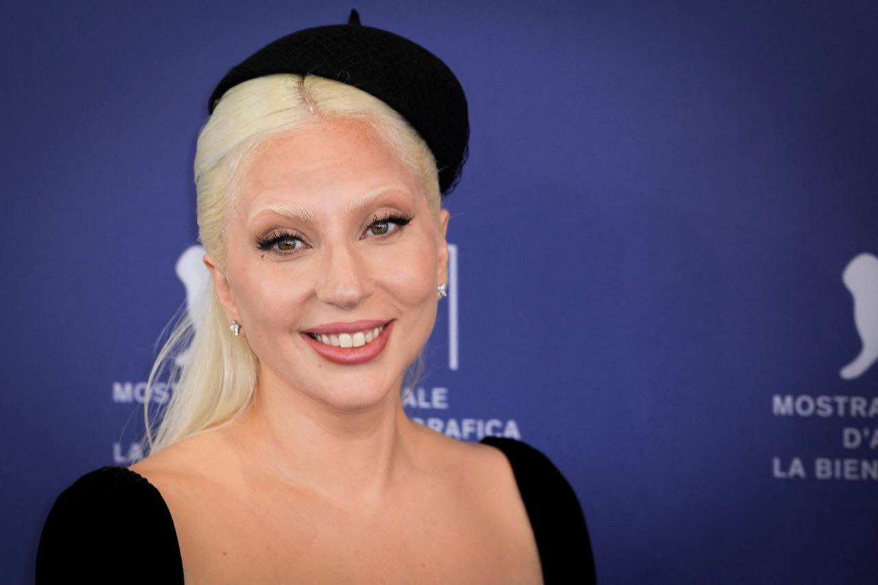 Lady Gaga Says She 'Likes' That Her Fiancé Didn't Kneel To Propose
