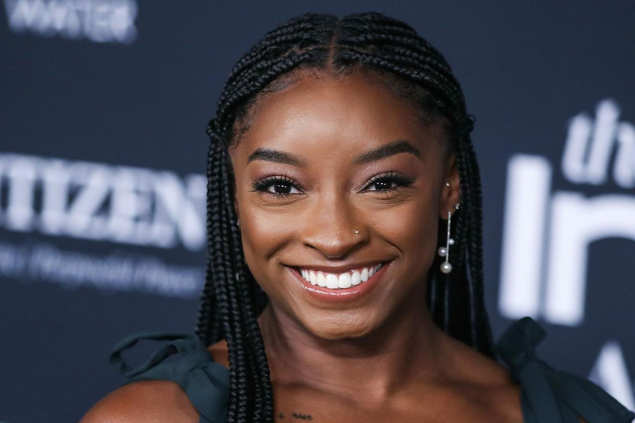 Simone Biles, Denzel Washington, & More To Receive Medal Of Freedom