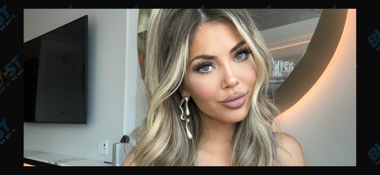 Canadian Model Sophia Pierson In Drawstring Gives 'Pool Party Vibes'