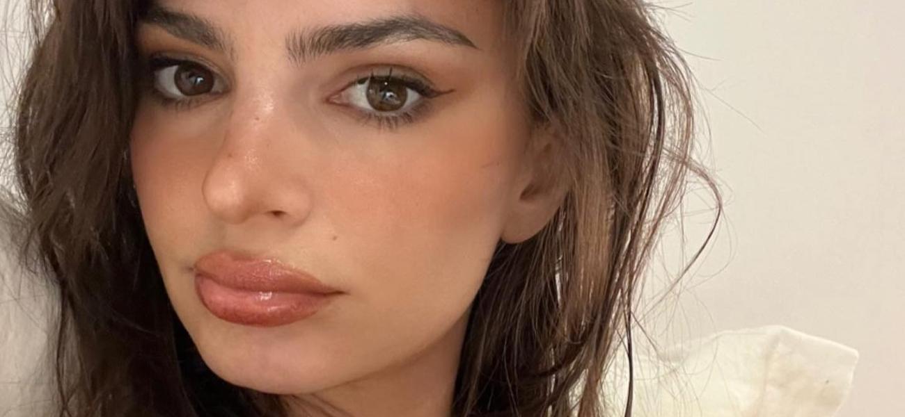 Emily Ratajkowski Told Her Bikini Is 'Lucky' On The Beach